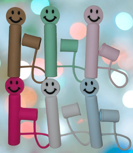 Full Coverage Smiley Face Straw Topper – Southern Creative Glamour